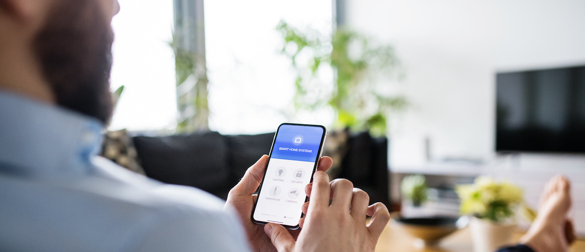 Guide To Energy Monitoring Systems Rocket Solar